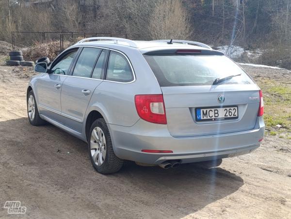 Pelēks Skoda SuperB 2010 Kauņa, ar dzinēja tilpumu 2.00 L un nobraukumu 321 tūkst. km par 2800 €, foto 8 vietnē AUTOMOTO.COM.LV