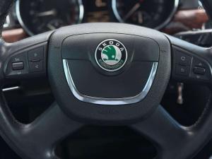 Pelēks Skoda SuperB 2010 Klaipėda, ar dzinēja tilpumu 1.97 L un nobraukumu 292 tūkst. km par 3800 €, foto 11 vietnē AUTOMOTO.COM.LV