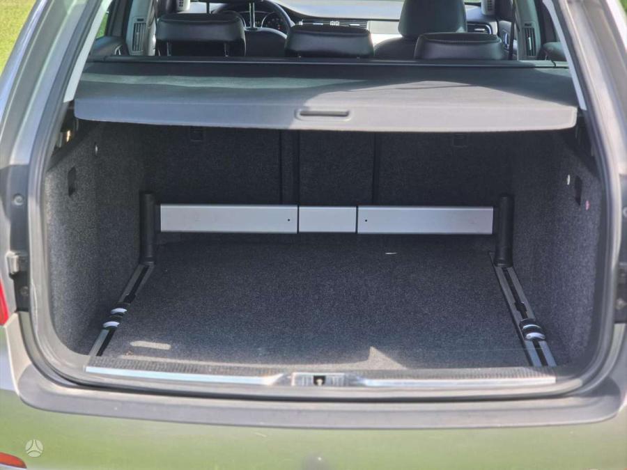 Pelēks Skoda SuperB 2010 Panevēža, ar dzinēja tilpumu 2.00 L un nobraukumu 310 tūkst. km par 4950 €, foto 17 vietnē AUTOMOTO.COM.LV