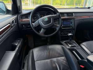 Grey Skoda SuperB 2010 in Klaipeda, with an engine capacity of 1.97 L and mileage of 292 thousand km for 3900 €, photo 12 on AUTOMOTO.COM.LV
