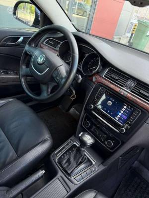 Grey Skoda SuperB 2010 in Klaipeda, with an engine capacity of 1.97 L and mileage of 292 thousand km for 3900 €, photo 17 on AUTOMOTO.COM.LV