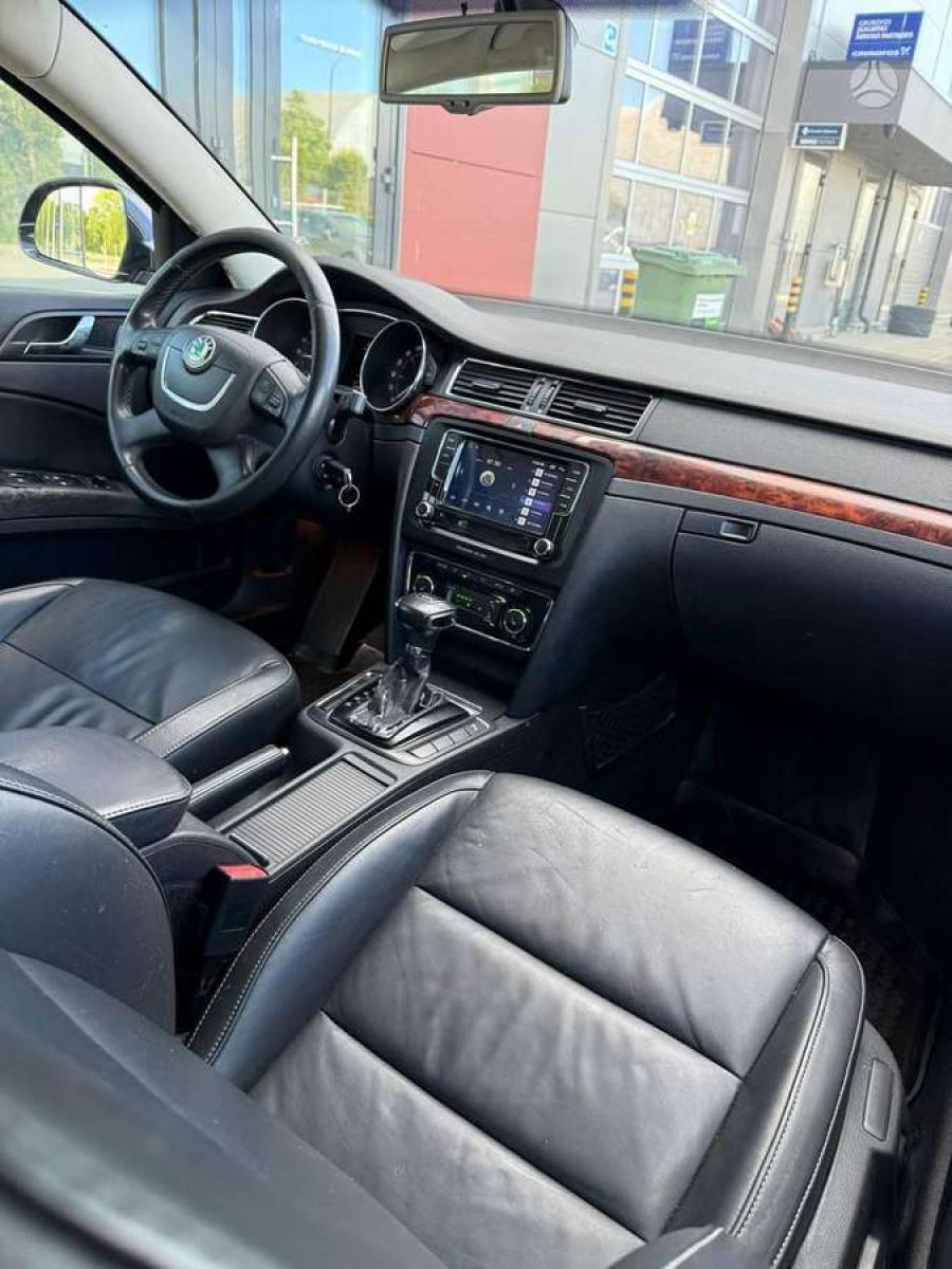 Grey Skoda SuperB 2010 in Klaipeda, with an engine capacity of 1.97 L and mileage of 292 thousand km for 3900 €, photo 18 on AUTOMOTO.COM.LV