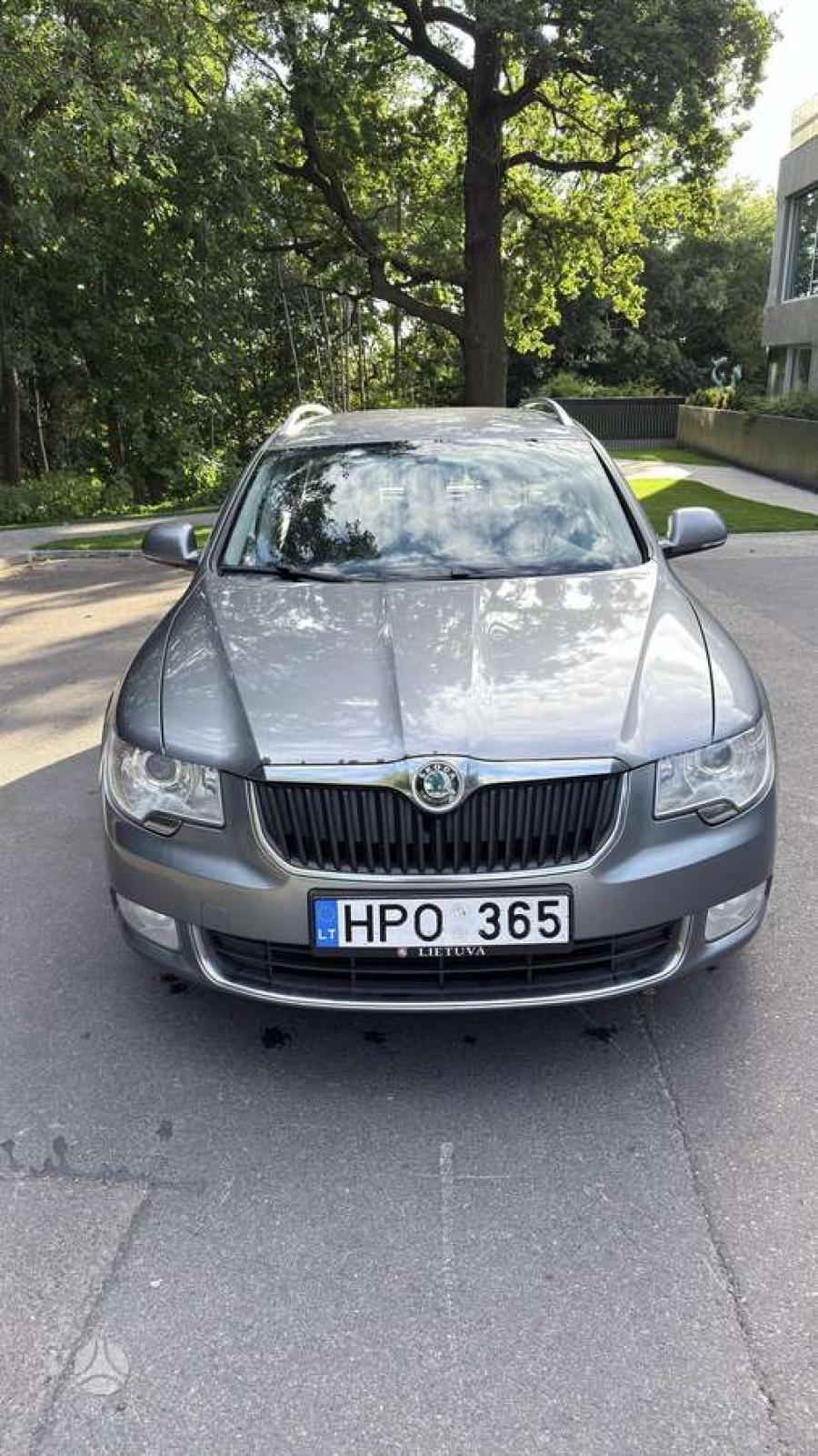 Pelēks Skoda SuperB 2010 Kauņa, ar dzinēja tilpumu 1.97 L un nobraukumu 376 tūkst. km par 2699 €, foto 1 vietnē AUTOMOTO.COM.LV