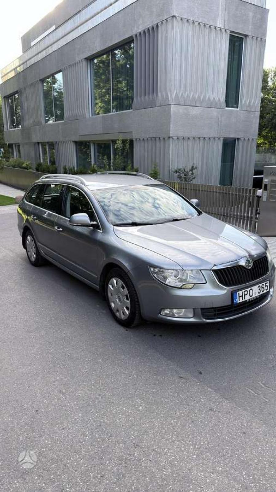 Pelēks Skoda SuperB 2010 Kauņa, ar dzinēja tilpumu 1.97 L un nobraukumu 376 tūkst. km par 2699 €, foto 3 vietnē AUTOMOTO.COM.LV
