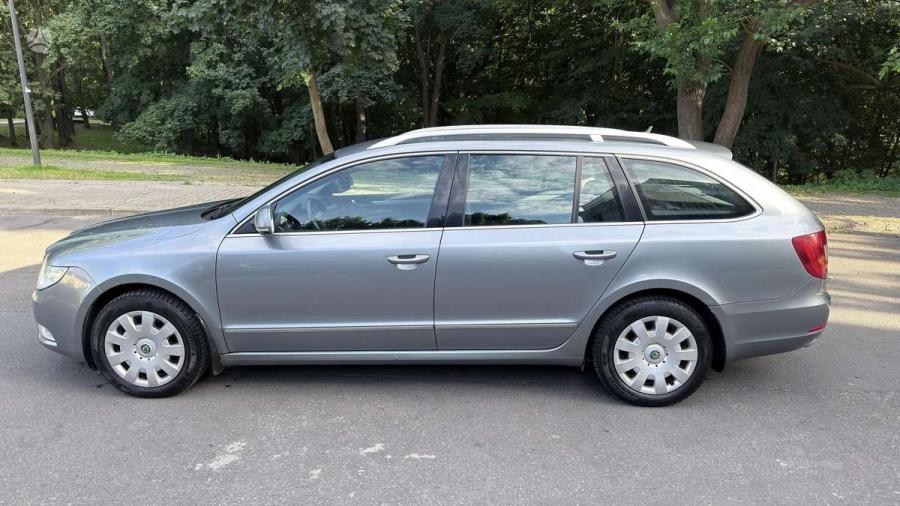 Pelēks Skoda SuperB 2010 Kauņa, ar dzinēja tilpumu 1.97 L un nobraukumu 376 tūkst. km par 2699 €, foto 5 vietnē AUTOMOTO.COM.LV