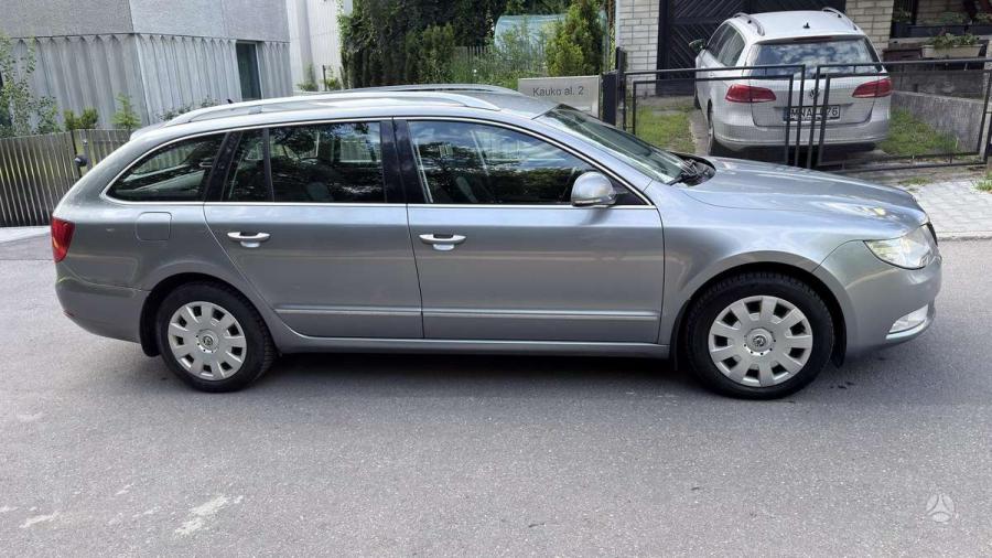 Pelēks Skoda SuperB 2010 Kauņa, ar dzinēja tilpumu 1.97 L un nobraukumu 376 tūkst. km par 2699 €, foto 6 vietnē AUTOMOTO.COM.LV