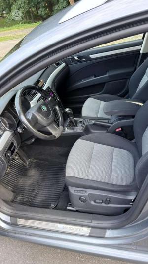 Pelēks Skoda SuperB 2010 Kauņa, ar dzinēja tilpumu 1.97 L un nobraukumu 376 tūkst. km par 2699 €, foto 8 vietnē AUTOMOTO.COM.LV
