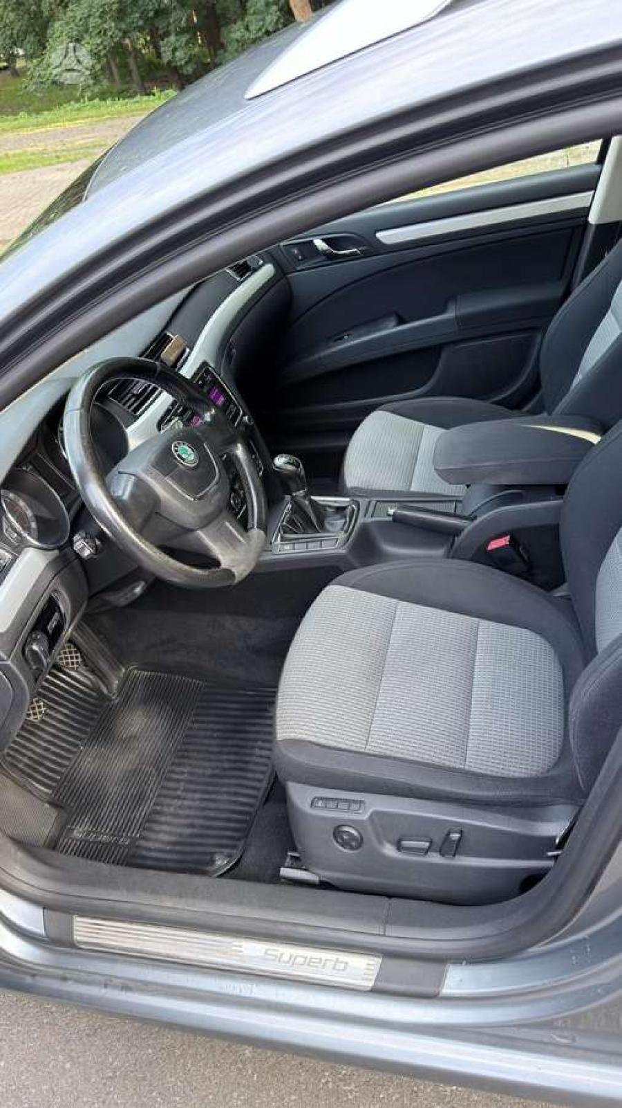 Pelēks Skoda SuperB 2010 Kauņa, ar dzinēja tilpumu 1.97 L un nobraukumu 376 tūkst. km par 2699 €, foto 8 vietnē AUTOMOTO.COM.LV