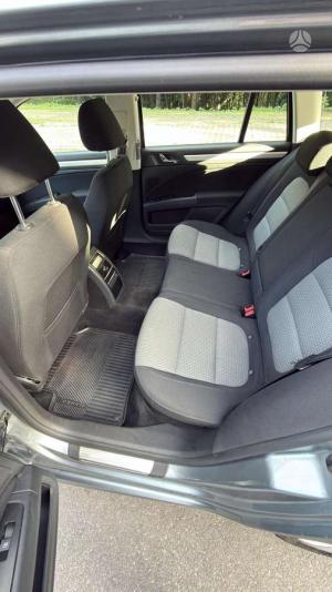 Pelēks Skoda SuperB 2010 Kauņa, ar dzinēja tilpumu 1.97 L un nobraukumu 376 tūkst. km par 2699 €, foto 9 vietnē AUTOMOTO.COM.LV