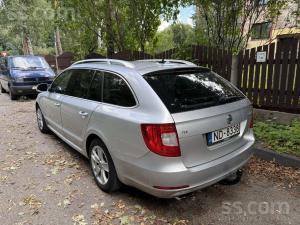 Grey Skoda SuperB 2010 in Riga, with an engine capacity of 2.00 L and mileage of 249 thousand km for 4200 €, photo 4 on AUTOMOTO.COM.LV