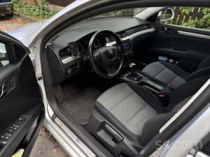 Grey Skoda SuperB 2010 in Riga, with an engine capacity of 2.00 L and mileage of 249 thousand km for 4200 €, photo 8 on AUTOMOTO.COM.LV