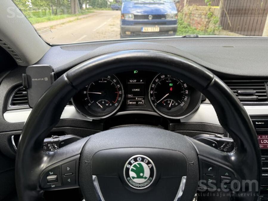 Grey Skoda SuperB 2010 in Riga, with an engine capacity of 2.00 L and mileage of 249 thousand km for 4200 €, photo 10 on AUTOMOTO.COM.LV