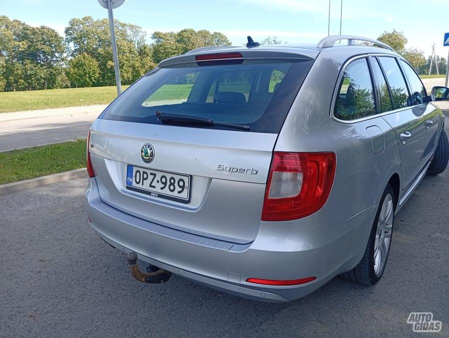 Pelēks Skoda SuperB 2010 Viļņa, ar dzinēja tilpumu 2.00 L un nobraukumu 399 tūkst. km par 3600 €, foto 11 vietnē AUTOMOTO.COM.LV
