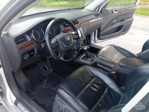 Pelēks Skoda SuperB 2010 Viļņa, ar dzinēja tilpumu 2.00 L un nobraukumu 399 tūkst. km par 3600 €, foto 27 vietnē AUTOMOTO.COM.LV