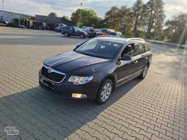 Skoda SuperB 2010 Kauņa vietnē Pelēks Skoda SuperB 2010 Kauņa, ar dzinēja tilpumu 2.00 L un nobraukumu 280 tūkst. km par 4250 €, foto 6 vietnē AUTOMOTO.COM.LV