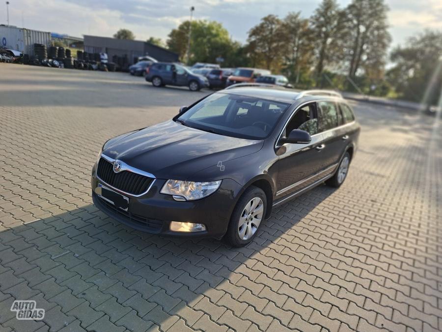 Pelēks Skoda SuperB 2010 Kauņa, ar dzinēja tilpumu 2.00 L un nobraukumu 280 tūkst. km par 4250 €, foto 6 vietnē AUTOMOTO.COM.LV