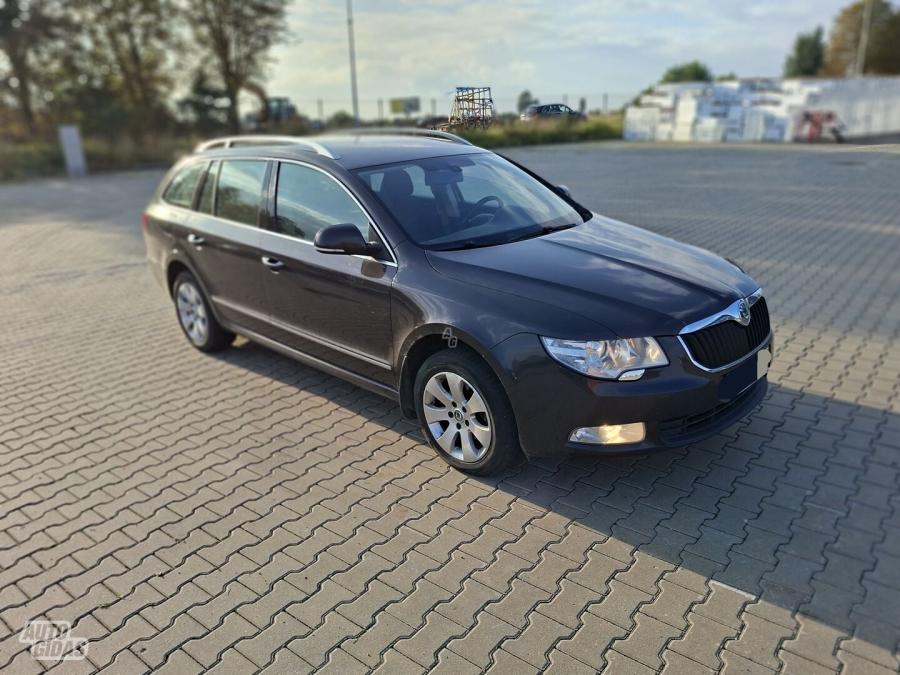 Pelēks Skoda SuperB 2010 Kauņa, ar dzinēja tilpumu 2.00 L un nobraukumu 280 tūkst. km par 4250 €, foto 15 vietnē AUTOMOTO.COM.LV