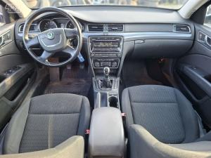 Pelēks Skoda SuperB 2010 Kauņa, ar dzinēja tilpumu 2.00 L un nobraukumu 280 tūkst. km par 4250 €, foto 20 vietnē AUTOMOTO.COM.LV