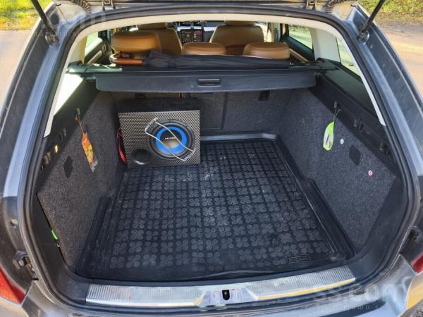 Grey Skoda SuperB 2011 in Daugavpils, with an engine capacity of 1.60 L and mileage of 372 thousand km for 4600 €, photo 11 on AUTOMOTO.COM.LV