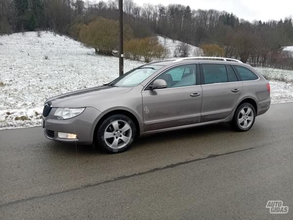 Grey Skoda SuperB 2011 in Kelme, with an engine capacity of 2.00 L and mileage of 353 thousand km for 5000 €, photo 1 on AUTOMOTO.COM.LV