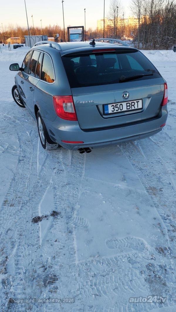 Grey Skoda SuperB 2011 in Tallinn, with an engine capacity of 2.00 L and mileage of 298 thousand km for 4950 €, photo 2 on AUTOMOTO.COM.LV