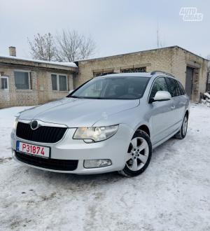 Pelēks Skoda SuperB 2011 Alīta, ar dzinēja tilpumu 2.00 L un nobraukumu 271 tūkst. km par 5500 €, foto  vietnē AUTOMOTO.COM.LV