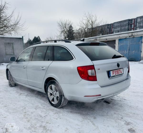 Pelēks Skoda SuperB 2011 Alīta, ar dzinēja tilpumu 2.00 L un nobraukumu 271 tūkst. km par 5500 €, foto 4 vietnē AUTOMOTO.COM.LV