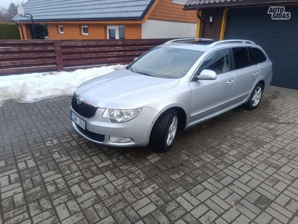 Grey Skoda SuperB 2011 in Siauliai, with an engine capacity of 2.00 L and mileage of 307 thousand km for 4850 €, photo 2 on AUTOMOTO.COM.LV