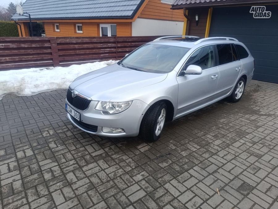 Grey Skoda SuperB 2011 in Siauliai, with an engine capacity of 2.00 L and mileage of 307 thousand km for 4850 €, photo 2 on AUTOMOTO.COM.LV