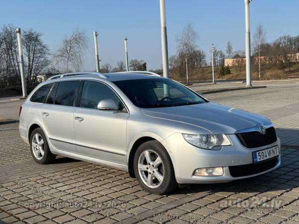 Pelēks Skoda SuperB 2011 Tartu, ar dzinēja tilpumu 2.00 L un nobraukumu 300 tūkst. km par 6500 €, foto 1 vietnē AUTOMOTO.COM.LV