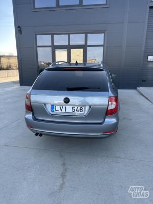 Pelēks Skoda SuperB 2011 Klaipėda, ar dzinēja tilpumu 1.60 L un nobraukumu 217 tūkst. km par 4600 €, foto 12 vietnē AUTOMOTO.COM.LV
