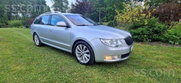 Pelēks Skoda SuperB 2011 Gulbene, ar dzinēja tilpumu 1.60 L un nobraukumu 369 tūkst. km par 4100 €, foto 2 vietnē AUTOMOTO.COM.LV