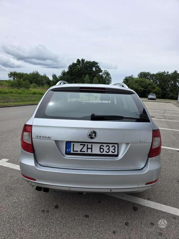 Pelēks Skoda SuperB 2011 Panevēža, ar dzinēja tilpumu 1.97 L un nobraukumu 442 tūkst. km par 5500 €, foto 5 vietnē AUTOMOTO.COM.LV
