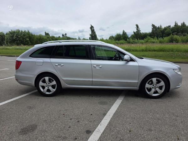 Pelēks Skoda SuperB 2011 Panevēža, ar dzinēja tilpumu 1.97 L un nobraukumu 442 tūkst. km par 5500 €, foto 6 vietnē AUTOMOTO.COM.LV