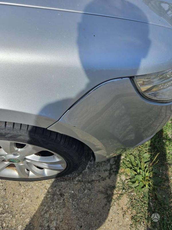 Pelēks Skoda SuperB 2011 Utena, ar dzinēja tilpumu 1.97 L un nobraukumu 411 tūkst. km par 2999 €, foto 6 vietnē AUTOMOTO.COM.LV