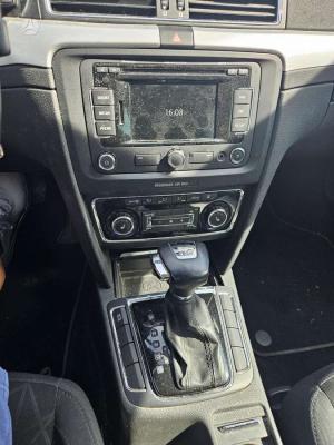 Grey Skoda SuperB 2011 in Utena, with an engine capacity of 1.97 L and mileage of 411 thousand km for 2999 €, photo 10 on AUTOMOTO.COM.LV
