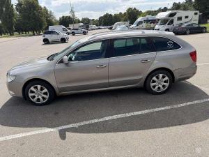 Pelēks Skoda SuperB 2011 Klaipėda, ar dzinēja tilpumu 1.97 L un nobraukumu 285 tūkst. km par 4825 €, foto 5 vietnē AUTOMOTO.COM.LV