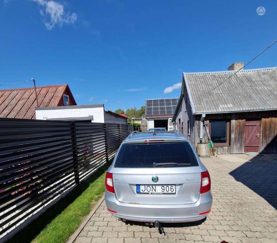 Grey Skoda SuperB 2011 in Ukmerge, with an engine capacity of 1.60 L and mileage of 227 thousand km for 3500 €, photo 5 on AUTOMOTO.COM.LV