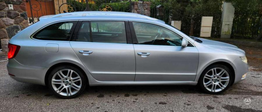 Grey Skoda SuperB 2011 in Vilnius, with an engine capacity of 1.97 L and mileage of 210 thousand km for 4650 €, photo 7 on AUTOMOTO.COM.LV