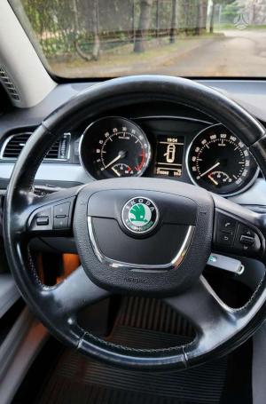 Grey Skoda SuperB 2011 in Vilnius, with an engine capacity of 1.97 L and mileage of 210 thousand km for 4650 €, photo 11 on AUTOMOTO.COM.LV