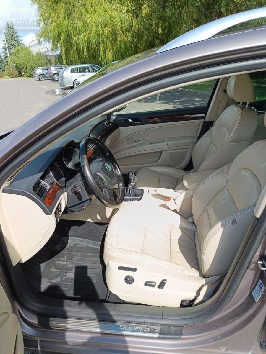 Pelēks Skoda SuperB 2011 Gargždai, ar dzinēja tilpumu 1.80 L un nobraukumu 364 tūkst. km par 3100 €, foto 9 vietnē AUTOMOTO.COM.LV