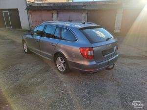 Pelēks Skoda SuperB 2011 Alīta, ar dzinēja tilpumu 1.60 L un nobraukumu 280 tūkst. km par 3650 €, foto 7 vietnē AUTOMOTO.COM.LV