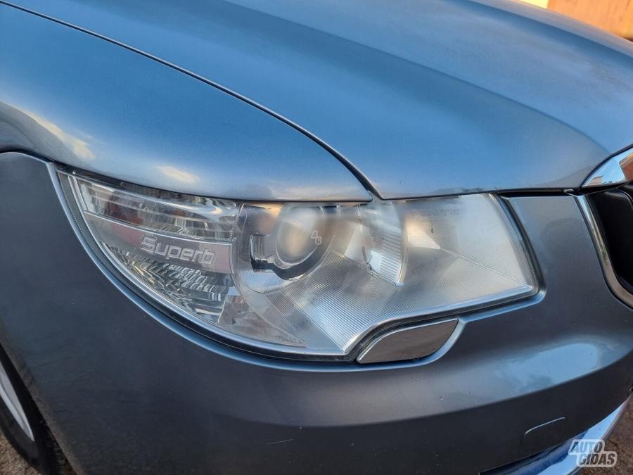 Pelēks Skoda SuperB 2011 Alīta, ar dzinēja tilpumu 1.60 L un nobraukumu 280 tūkst. km par 3650 €, foto 10 vietnē AUTOMOTO.COM.LV