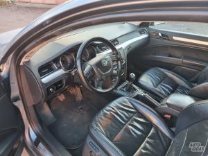 Pelēks Skoda SuperB 2011 Alīta, ar dzinēja tilpumu 1.60 L un nobraukumu 280 tūkst. km par 3650 €, foto 11 vietnē AUTOMOTO.COM.LV