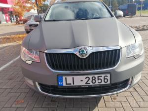 Grey Skoda SuperB 2012 in Riga, with an engine capacity of 1.80 L and mileage of 206 thousand km for 6600 €, photo  on AUTOMOTO.COM.LV