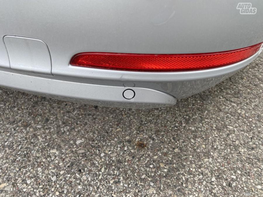 Grey Skoda SuperB 2012 in Marijampole, with an engine capacity of 1.60 L and mileage of 320 thousand km for 4200 €, photo 10 on AUTOMOTO.COM.LV