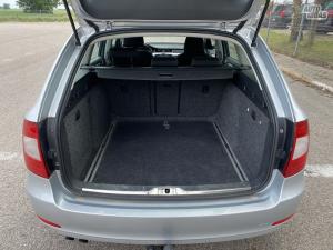 Grey Skoda SuperB 2012 in Marijampole, with an engine capacity of 1.60 L and mileage of 320 thousand km for 4200 €, photo 17 on AUTOMOTO.COM.LV