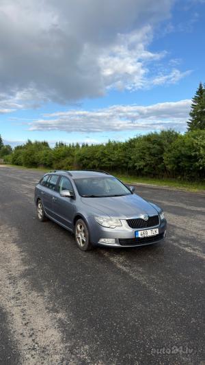 Pelēks Skoda SuperB 2012 Tallina, ar dzinēja tilpumu 1.80 L un nobraukumu 320 tūkst. km par 4600 €, foto  vietnē AUTOMOTO.COM.LV
