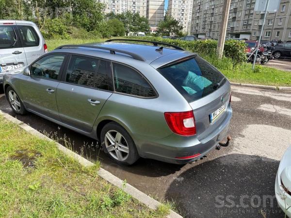 Pelēks Skoda SuperB 2012 Rīga, ar dzinēja tilpumu 1.60 L un nobraukumu 295 tūkst. km par 4500 €, foto 2 vietnē AUTOMOTO.COM.LV