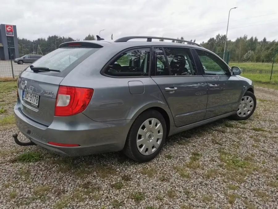 Grey Skoda SuperB 2012 in Kuldiga, with an engine capacity of 1.60 L and mileage of 256 thousand km for 6500 €, photo 3 on AUTOMOTO.COM.LV